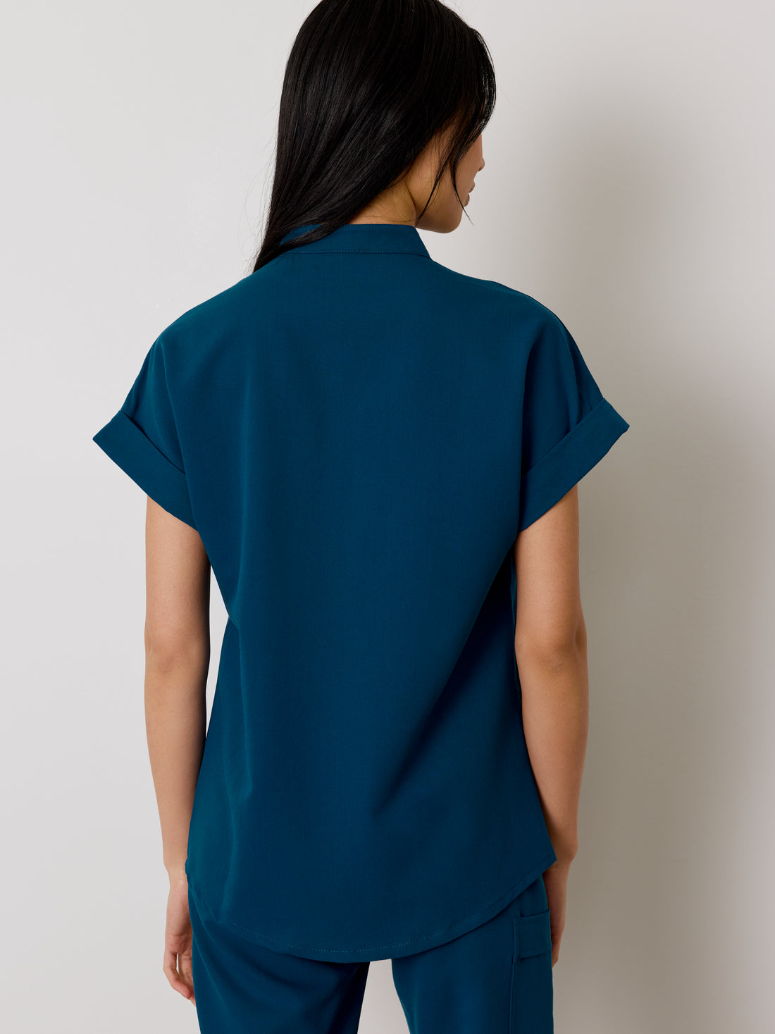 CHARLIE RE-GARDE™ - BLEU OPALE - Mandarine Collar Scrub Top – Garde-Malade
