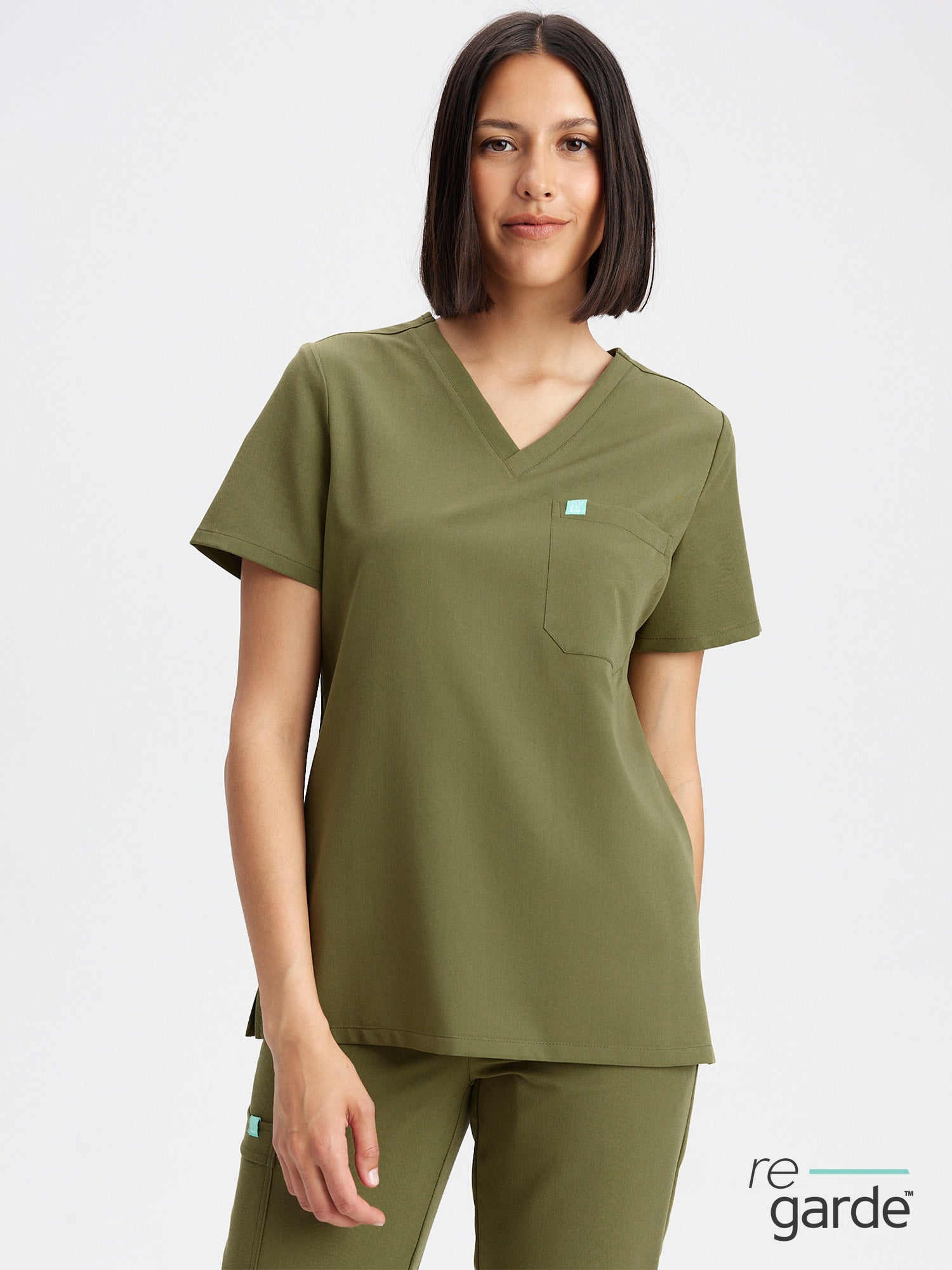 GABRIELLE RE-GARDE™ - OLIVE - One Pocket Scrub Top –Garde-Malade