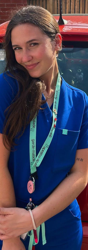 Medical Scrubs & Clothing for Professionnals | Garde-Malade